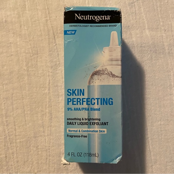 Neutrogena | Skincare | Neutrogena Skin Perfecting Daily Liquid ...